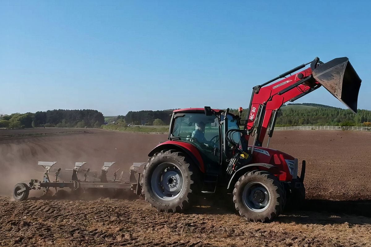 Enjoy this Advanced Junior Tractor Drive for ages 13 plus, Voucher